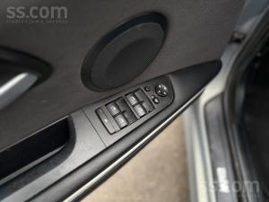 Zils BMW 318 2006 Ogre, ar dzinēja tilpumu 2.00 L un nobraukumu 345 tūkst. km par 2950 €, foto 20 vietnē AUTOMOTO.COM.LV