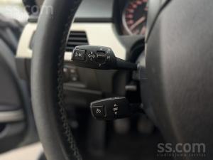 Zils BMW 318 2006 Ogre, ar dzinēja tilpumu 2.00 L un nobraukumu 345 tūkst. km par 2950 €, foto 21 vietnē AUTOMOTO.COM.LV