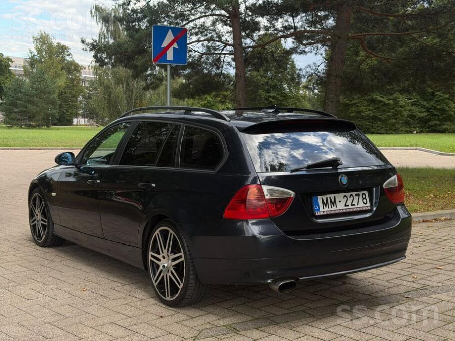 Blue BMW 318 2006 in Riga, with an engine capacity of 2.00 L and mileage of 342 thousand km for 2990 €, photo 3 on AUTOMOTO.COM.LV