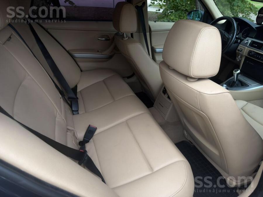Blue BMW 318 2006 in Riga, with an engine capacity of 2.00 L and mileage of 342 thousand km for 2990 €, photo 13 on AUTOMOTO.COM.LV