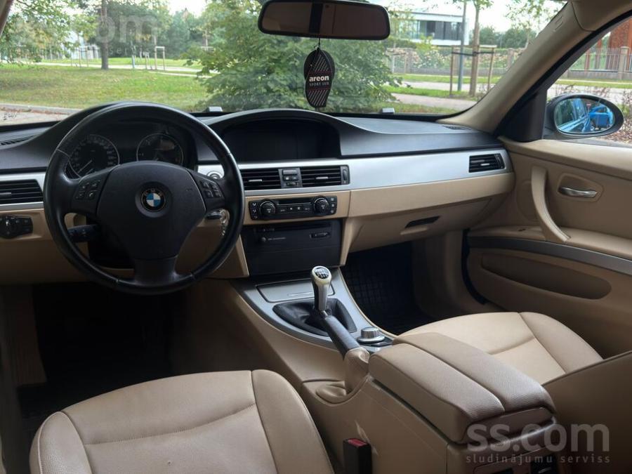 Blue BMW 318 2006 in Riga, with an engine capacity of 2.00 L and mileage of 342 thousand km for 2990 €, photo 16 on AUTOMOTO.COM.LV