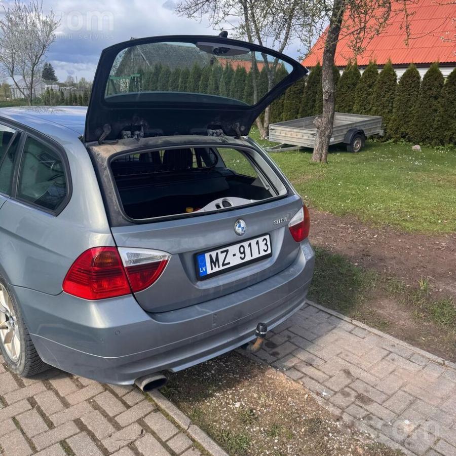 Zils BMW 318 2007 Valmiera, ar dzinēja tilpumu 2.00 L un nobraukumu 329 tūkst. km par 2100 €, foto 6 vietnē AUTOMOTO.COM.LV
