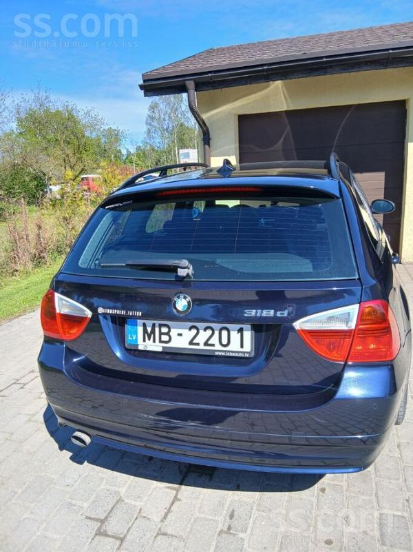 Blue BMW 318 2007 in Jurmala, with an engine capacity of 2.00 L and mileage of 349 thousand km for 3290 €, photo 2 on AUTOMOTO.COM.LV