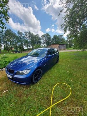 Zils BMW 318 2007 Cēsis, ar dzinēja tilpumu 2.00 L un nobraukumu 376 tūkst. km par 2950 €, foto 3 vietnē AUTOMOTO.COM.LV