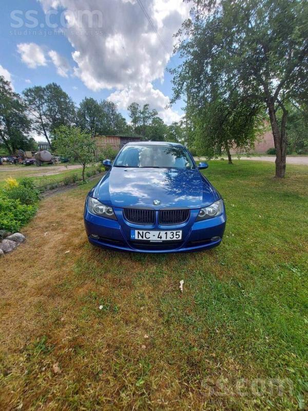 Blue BMW 318 2007 in Cesis, with an engine capacity of 2.00 L and mileage of 376 thousand km for 2950 €, photo 3 on AUTOMOTO.COM.LV