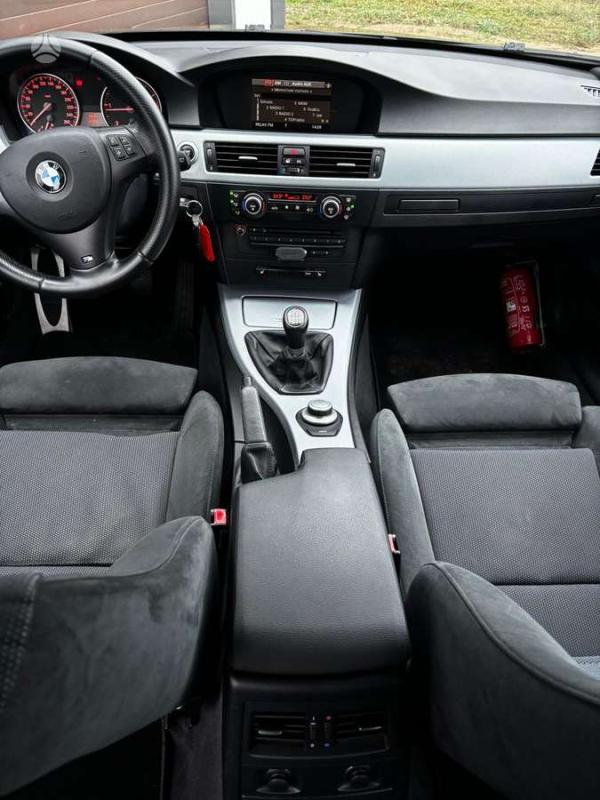 Zils BMW 318 2008 Utena, ar dzinēja tilpumu 0.00 L un nobraukumu 288 tūkst. km par 3850 €, foto 9 vietnē AUTOMOTO.COM.LV