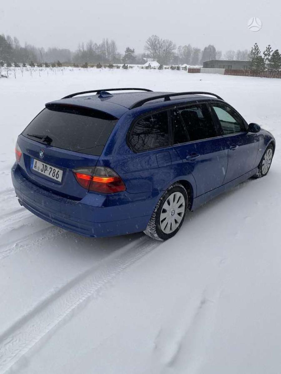 Blue BMW 318 2008 in Kaunas, with an engine capacity of 2.00 L and mileage of 328 thousand km for 1950 €, photo 2 on AUTOMOTO.COM.LV