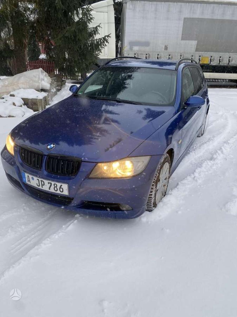 Blue BMW 318 2008 in Kaunas, with an engine capacity of 2.00 L and mileage of 328 thousand km for 1950 €, photo 3 on AUTOMOTO.COM.LV