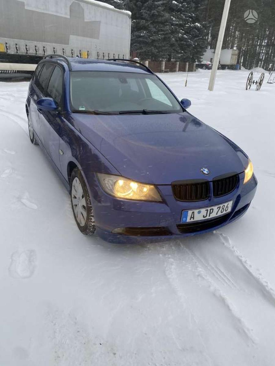 Blue BMW 318 2008 in Kaunas, with an engine capacity of 2.00 L and mileage of 328 thousand km for 1950 €, photo 5 on AUTOMOTO.COM.LV