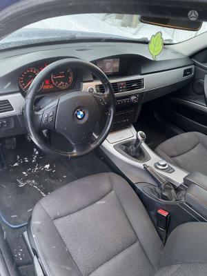 Blue BMW 318 2008 in Kaunas, with an engine capacity of 2.00 L and mileage of 328 thousand km for 1950 €, photo 9 on AUTOMOTO.COM.LV