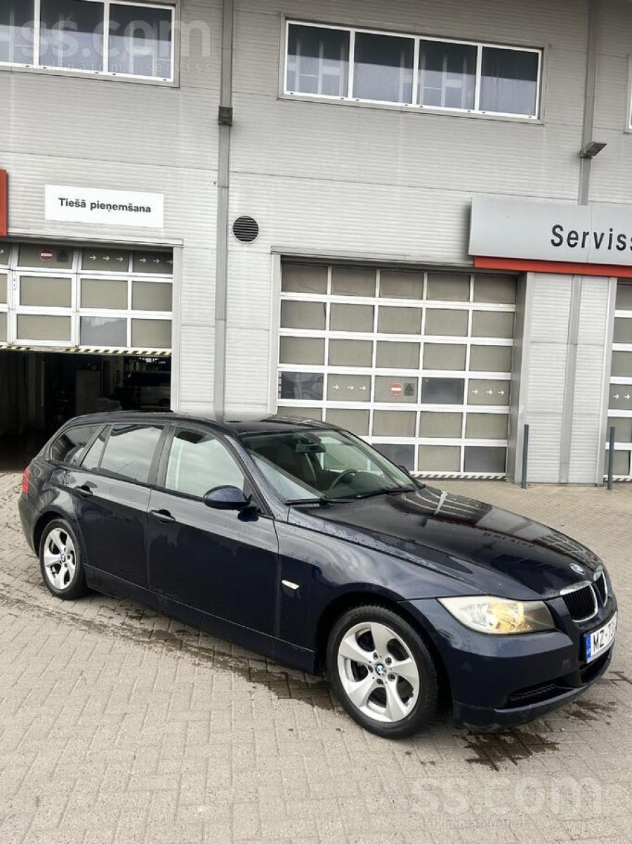 Blue BMW 318 2008 in Liepaja, with an engine capacity of 2.00 L and mileage of 319 thousand km for 2550 €, photo 1 on AUTOMOTO.COM.LV