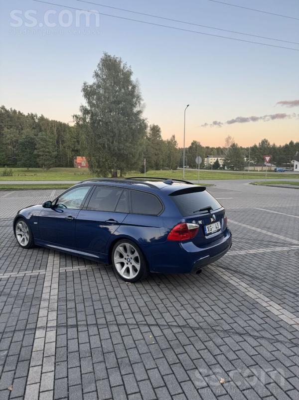Blue BMW 318 2008 in Jelgava, with an engine capacity of 2.00 L and mileage of 355 thousand km for 3900 €, photo 4 on AUTOMOTO.COM.LV