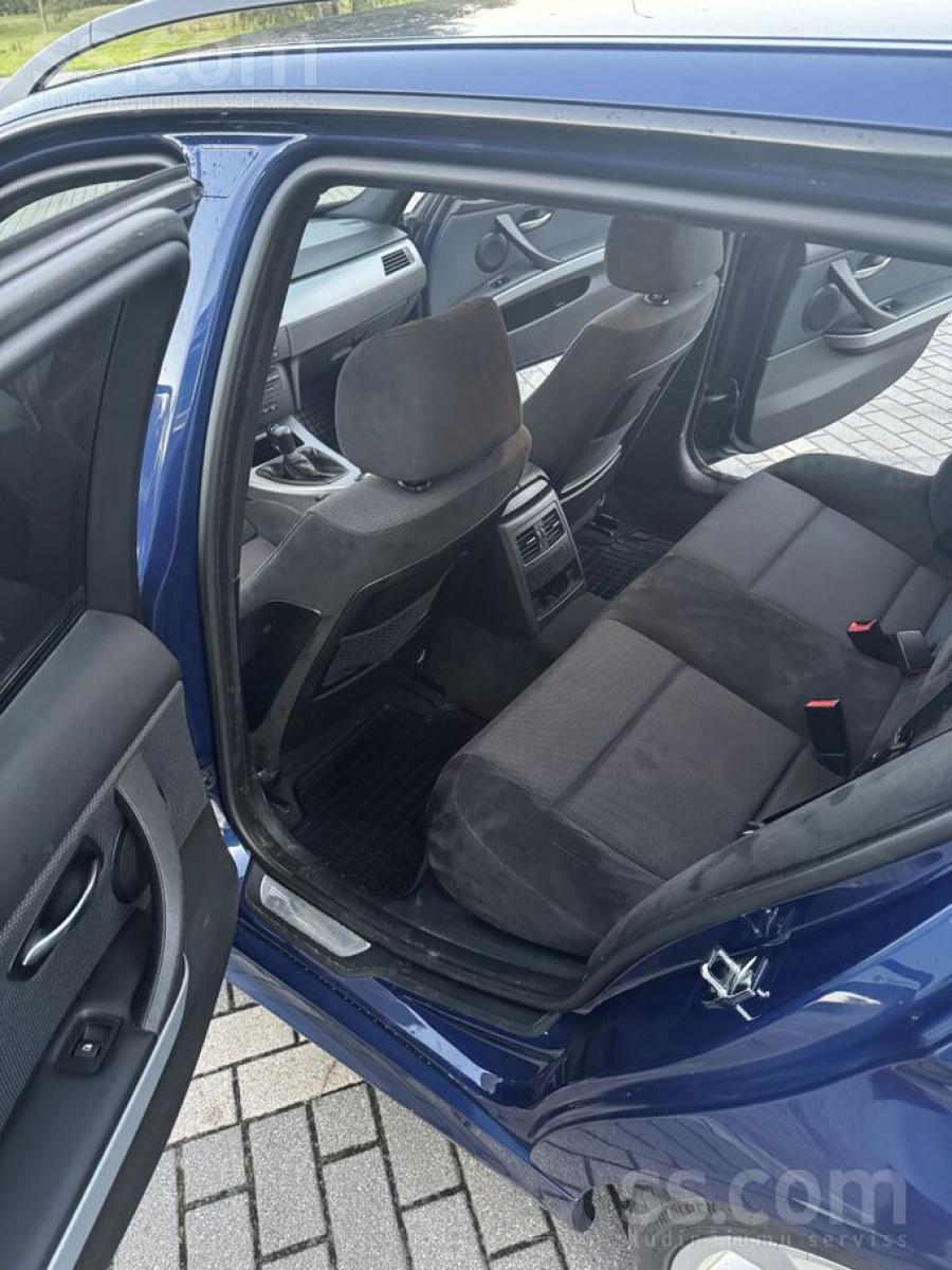 Zils BMW 318 2008 Jelgava, ar dzinēja tilpumu 2.00 L un nobraukumu 355 tūkst. km par 3900 €, foto 10 vietnē AUTOMOTO.COM.LV