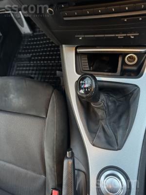 Zils BMW 318 2008 Jelgava, ar dzinēja tilpumu 2.00 L un nobraukumu 355 tūkst. km par 3900 €, foto 16 vietnē AUTOMOTO.COM.LV