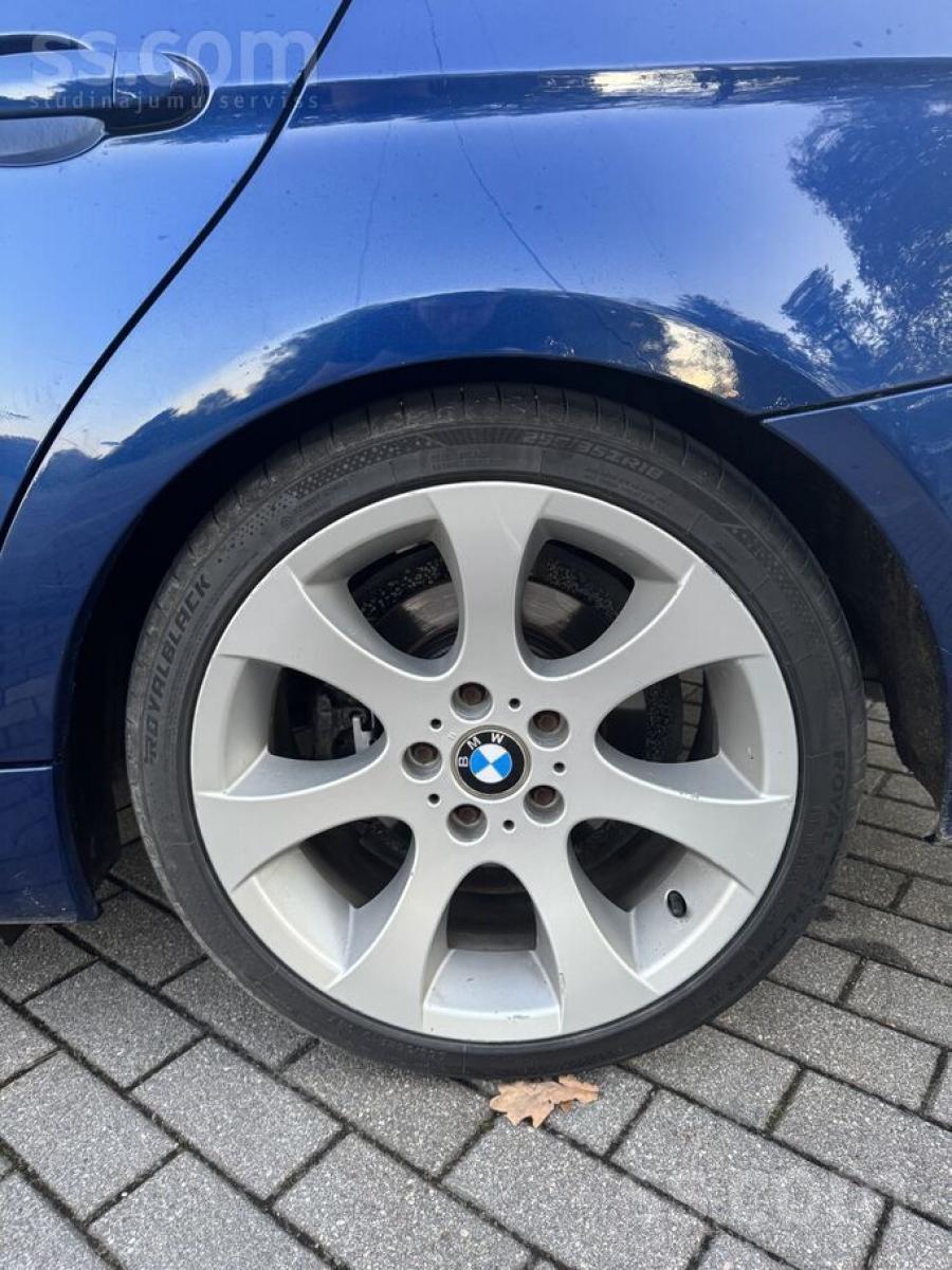 Zils BMW 318 2008 Jelgava, ar dzinēja tilpumu 2.00 L un nobraukumu 355 tūkst. km par 3900 €, foto 17 vietnē AUTOMOTO.COM.LV