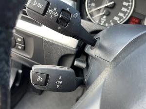 Zils BMW 318 2008 Cēsis, ar dzinēja tilpumu 2.00 L un nobraukumu 274 tūkst. km par 4500 €, foto 19 vietnē AUTOMOTO.COM.LV