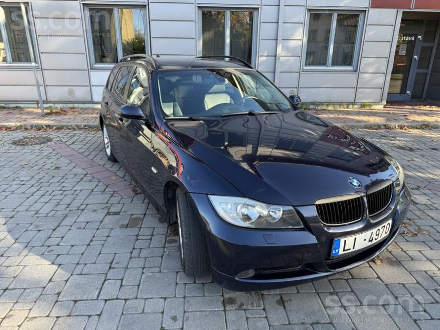 Blue BMW 318 2008 in Riga, with an engine capacity of 2.00 L and mileage of 326 thousand km for 2950 €, photo 3 on AUTOMOTO.COM.LV