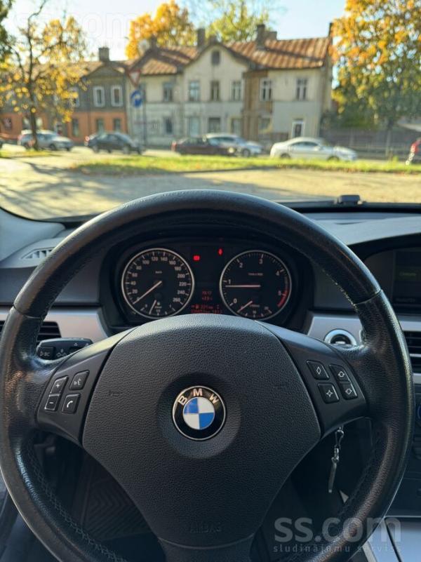 Zils BMW 318 2008 Rīga, ar dzinēja tilpumu 2.00 L un nobraukumu 326 tūkst. km par 2950 €, foto 10 vietnē AUTOMOTO.COM.LV