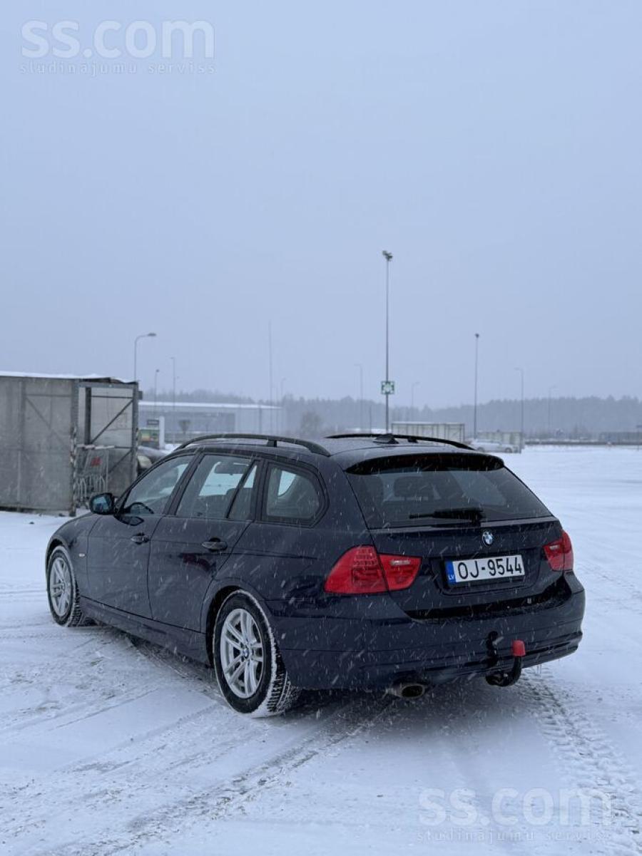 Zils BMW 318 2009 Rīga, ar dzinēja tilpumu 1.80 L un nobraukumu 290 tūkst. km par 4200 €, foto 4 vietnē AUTOMOTO.COM.LV