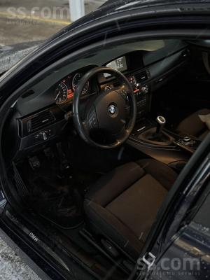 Zils BMW 318 2009 Rīga, ar dzinēja tilpumu 1.80 L un nobraukumu 290 tūkst. km par 4200 €, foto 5 vietnē AUTOMOTO.COM.LV