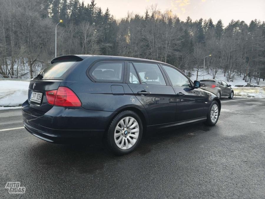 Zils BMW 318 2009 Ariogala, ar dzinēja tilpumu 2.00 L un nobraukumu 280 tūkst. km par 2250 €, foto 5 vietnē AUTOMOTO.COM.LV