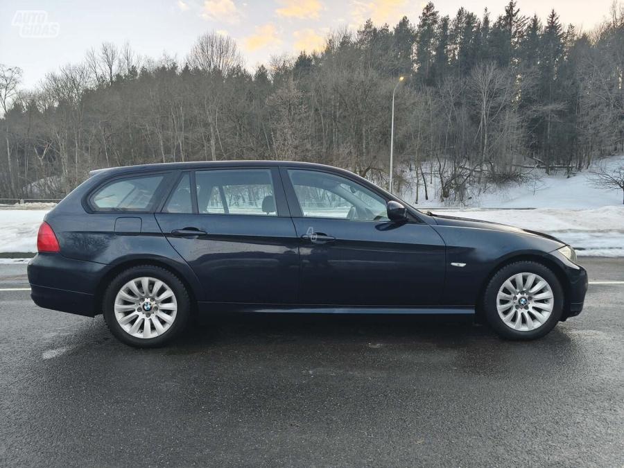 Zils BMW 318 2009 Ariogala, ar dzinēja tilpumu 2.00 L un nobraukumu 280 tūkst. km par 2250 €, foto 7 vietnē AUTOMOTO.COM.LV