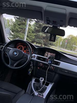 Zils BMW 318 2009 Limbaži, ar dzinēja tilpumu 2.00 L un nobraukumu 253 tūkst. km par 5850 €, foto 12 vietnē AUTOMOTO.COM.LV
