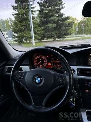 Zils BMW 318 2009 Limbaži, ar dzinēja tilpumu 2.00 L un nobraukumu 253 tūkst. km par 5850 €, foto 13 vietnē AUTOMOTO.COM.LV