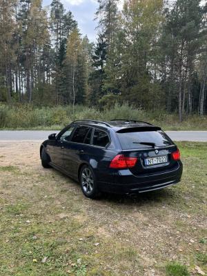 Синий БМВ 318 2009 в Лимбажи, объемом двигателя 2.00 л и пробегом 279 тыс. км за 4390 €, фото 5 на AUTOMOTO.COM.LV