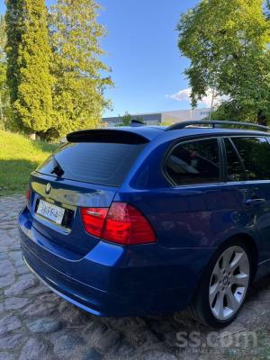 Zils BMW 318 2009 Rīga, ar dzinēja tilpumu 2.00 L un nobraukumu 330 tūkst. km par 4300 €, foto 10 vietnē AUTOMOTO.COM.LV