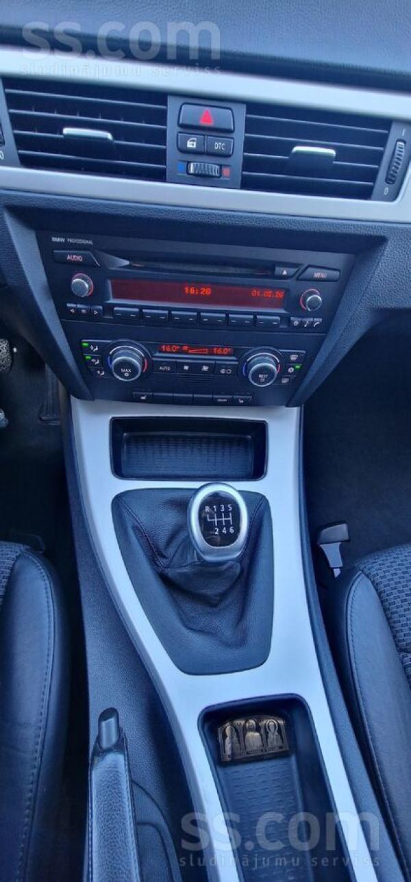 Blue BMW 318 2009 in Riga, with an engine capacity of 2.00 L and mileage of 256 thousand km for 5999 €, photo 10 on AUTOMOTO.COM.LV