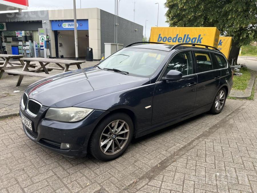 Zils BMW 318 2009 Rīga, ar dzinēja tilpumu 2.00 L un nobraukumu 408 tūkst. km par 2500 €, foto 3 vietnē AUTOMOTO.COM.LV