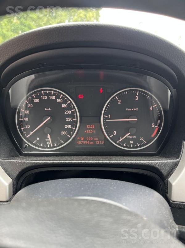 Blue BMW 318 2009 in Riga, with an engine capacity of 2.00 L and mileage of 408 thousand km for 2500 €, photo 9 on AUTOMOTO.COM.LV