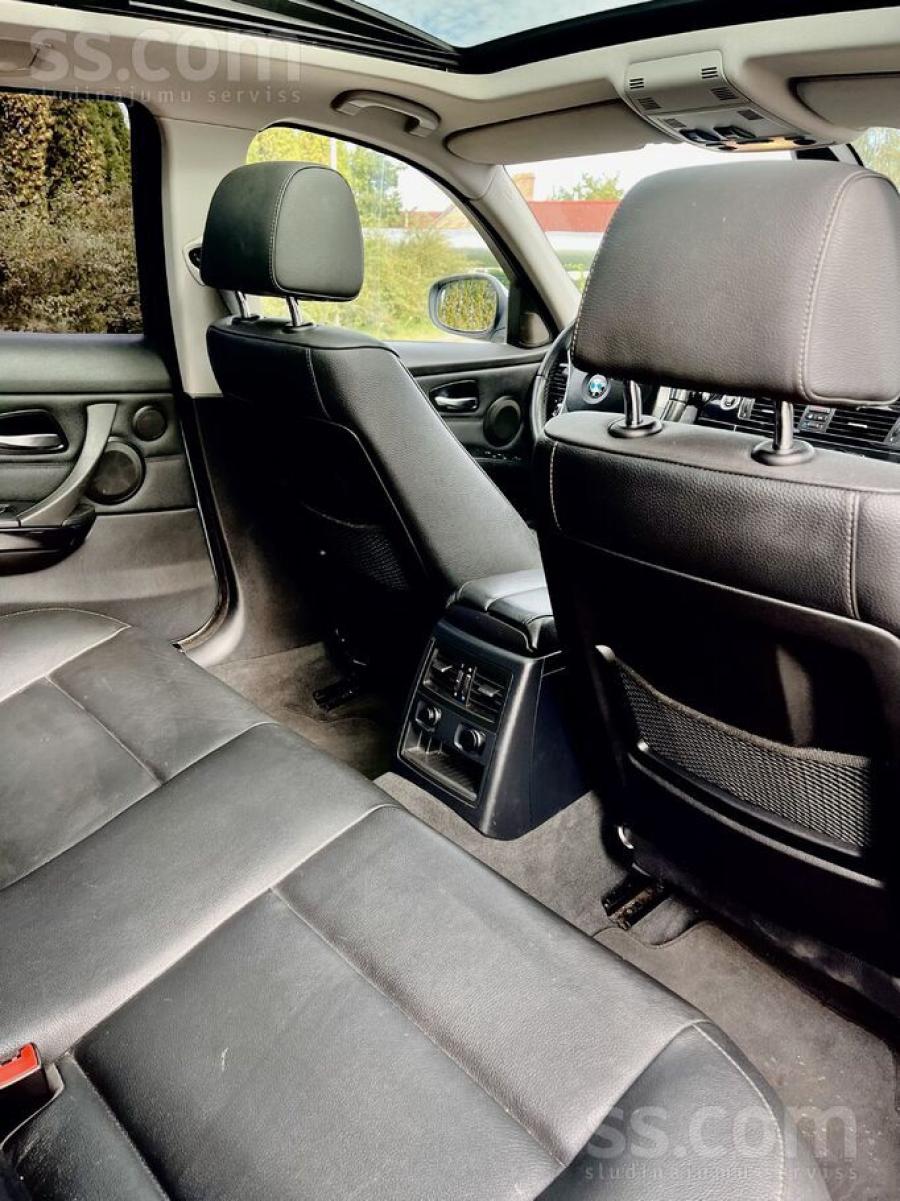 Zils BMW 318 2009 Jelgava, ar dzinēja tilpumu 2.00 L un nobraukumu 400 tūkst. km par 5100 €, foto 12 vietnē AUTOMOTO.COM.LV