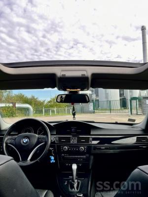 Zils BMW 318 2009 Jelgava, ar dzinēja tilpumu 2.00 L un nobraukumu 400 tūkst. km par 5100 €, foto 13 vietnē AUTOMOTO.COM.LV
