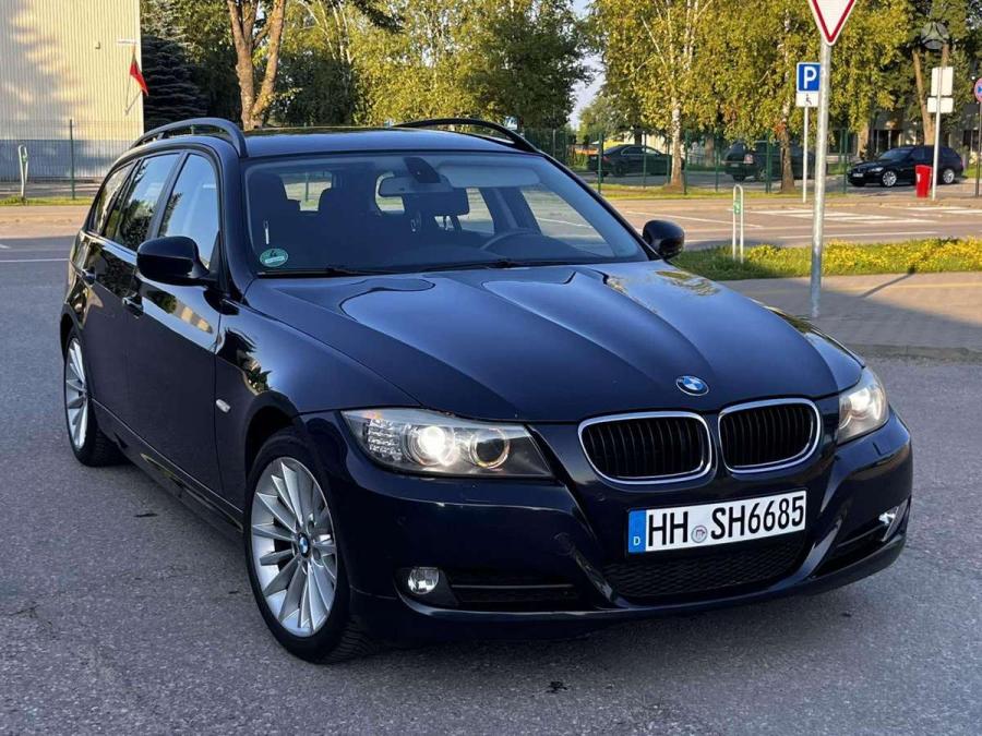 Blue BMW 318 2009 in Ukmerge, with an engine capacity of 2.00 L and mileage of 316 thousand km for 3200 €, photo 7 on AUTOMOTO.COM.LV