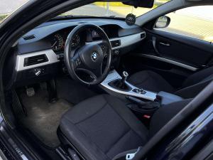 Blue BMW 318 2009 in Ukmerge, with an engine capacity of 2.00 L and mileage of 316 thousand km for 3200 €, photo 18 on AUTOMOTO.COM.LV
