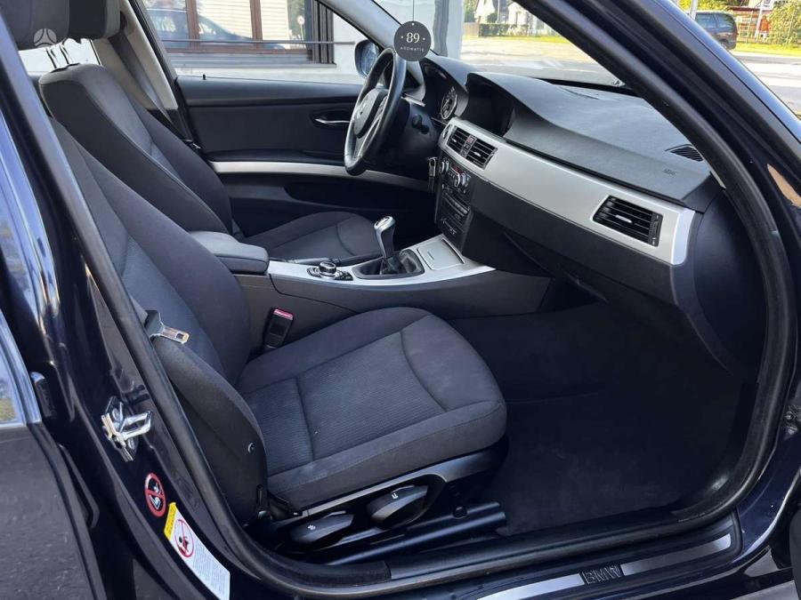 Blue BMW 318 2009 in Ukmerge, with an engine capacity of 2.00 L and mileage of 316 thousand km for 3200 €, photo 21 on AUTOMOTO.COM.LV