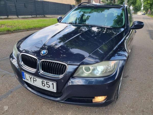 Blue BMW 318 2009 in Alytus, with an engine capacity of 2.00 L and mileage of 373 thousand km for 2950 €, photo 2 on AUTOMOTO.COM.LV
