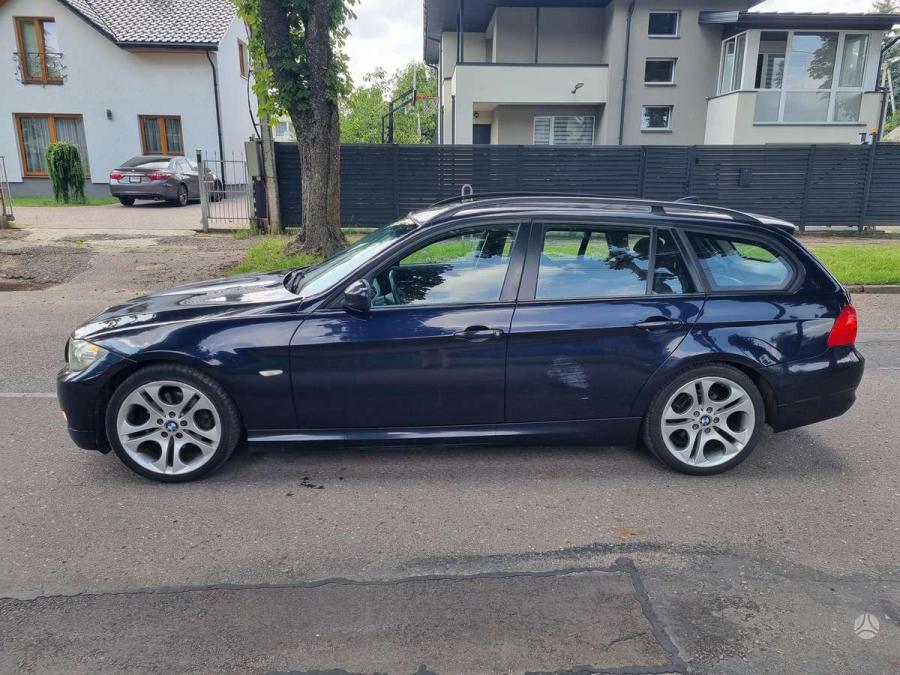 Zils BMW 318 2009 Alīta, ar dzinēja tilpumu 2.00 L un nobraukumu 373 tūkst. km par 2950 €, foto 7 vietnē AUTOMOTO.COM.LV