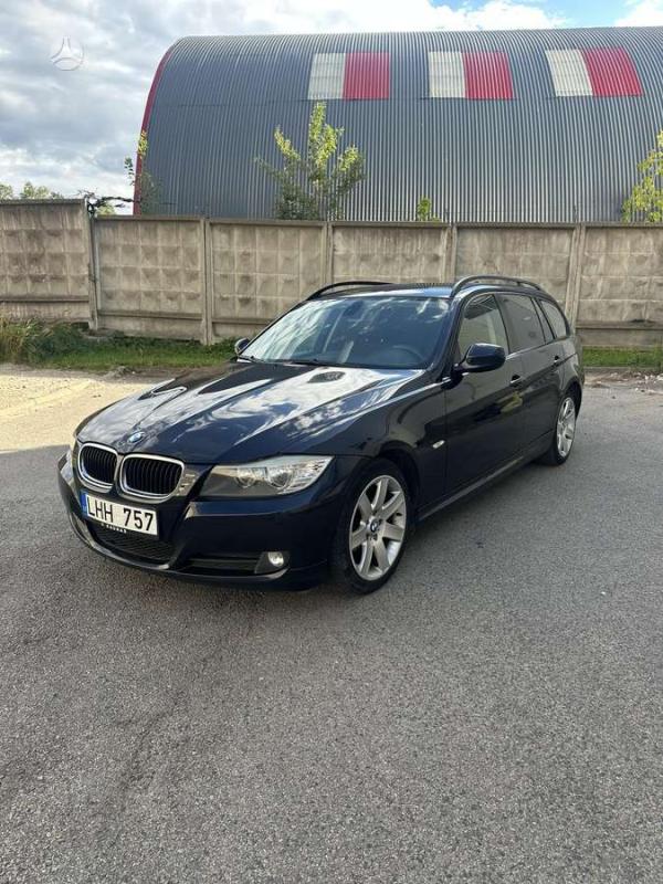 Zils BMW 318 2009 Kauņa, ar dzinēja tilpumu 2.00 L un nobraukumu 372 tūkst. km par 2799 €, foto 1 vietnē AUTOMOTO.COM.LV