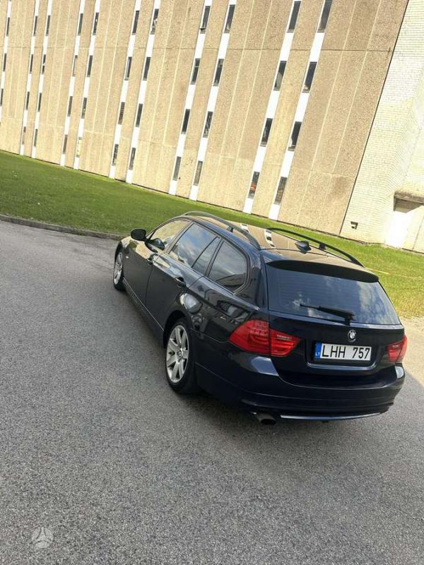Zils BMW 318 2009 Kauņa, ar dzinēja tilpumu 2.00 L un nobraukumu 372 tūkst. km par 2799 €, foto 4 vietnē AUTOMOTO.COM.LV