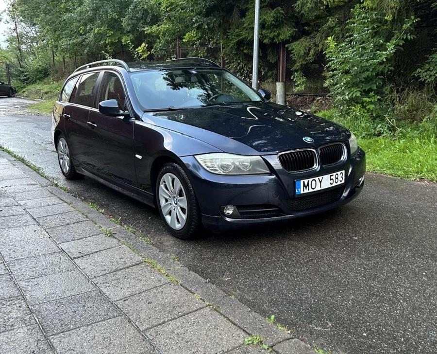 Zils BMW 318 2009 Viļņa, ar dzinēja tilpumu 2.00 L un nobraukumu 398 tūkst. km par 2700 €, foto 1 vietnē AUTOMOTO.COM.LV