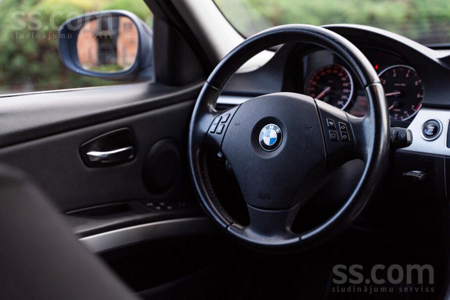 Zils BMW 318 2009 Liepāja, ar dzinēja tilpumu 2.00 L un nobraukumu 208 tūkst. km par 5395 €, foto 10 vietnē AUTOMOTO.COM.LV
