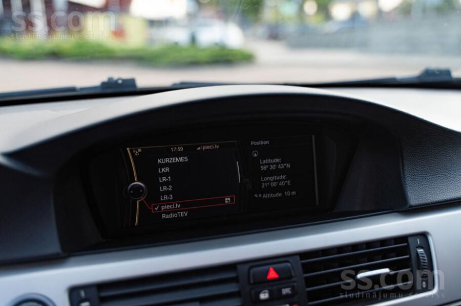 Zils BMW 318 2009 Liepāja, ar dzinēja tilpumu 2.00 L un nobraukumu 208 tūkst. km par 5395 €, foto 24 vietnē AUTOMOTO.COM.LV