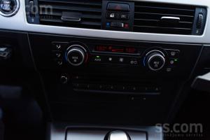 Zils BMW 318 2009 Liepāja, ar dzinēja tilpumu 2.00 L un nobraukumu 208 tūkst. km par 5395 €, foto 25 vietnē AUTOMOTO.COM.LV