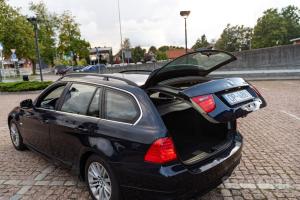 Zils BMW 318 2009 Liepāja, ar dzinēja tilpumu 2.00 L un nobraukumu 208 tūkst. km par 5395 €, foto 30 vietnē AUTOMOTO.COM.LV