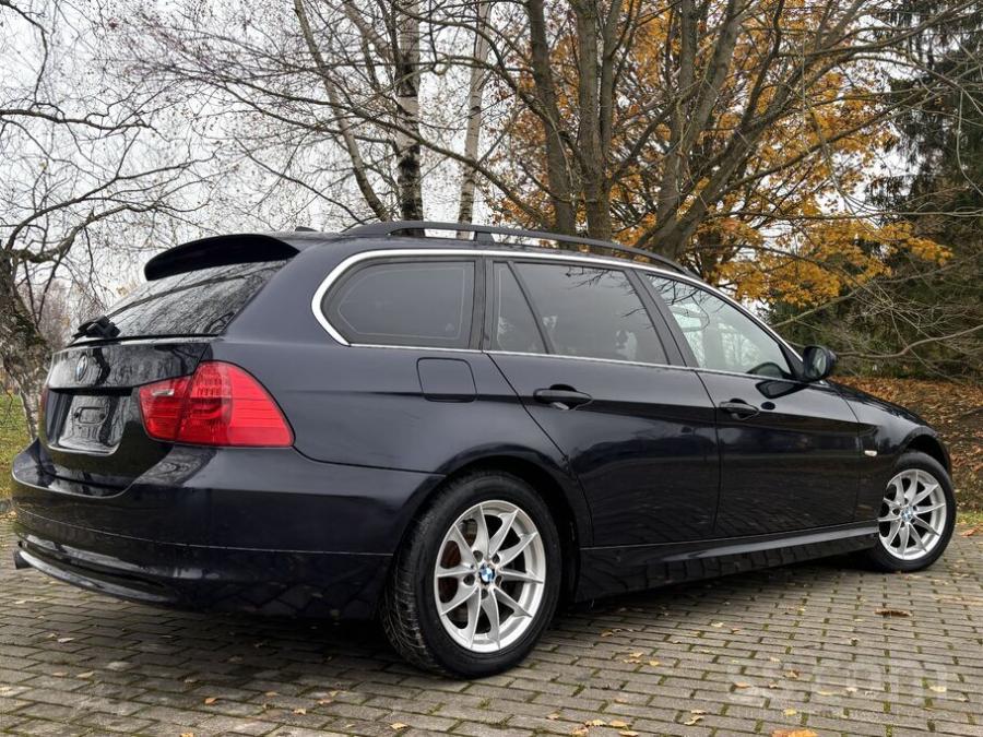 Zils BMW 318 2010 Tukums, ar dzinēja tilpumu 2.00 L un nobraukumu 350 tūkst. km par 4750 €, foto 6 vietnē AUTOMOTO.COM.LV