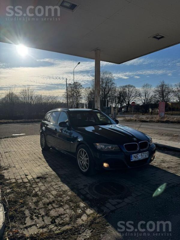 Zils BMW 318 2010 Valmiera, ar dzinēja tilpumu 2.00 L un nobraukumu 320 tūkst. km par 4000 €, foto 3 vietnē AUTOMOTO.COM.LV