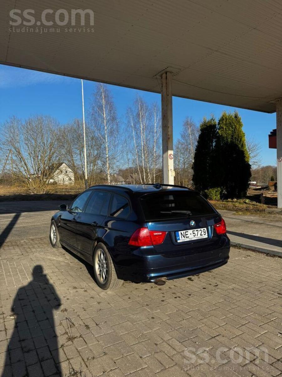 Zils BMW 318 2010 Valmiera, ar dzinēja tilpumu 2.00 L un nobraukumu 320 tūkst. km par 4000 €, foto 4 vietnē AUTOMOTO.COM.LV
